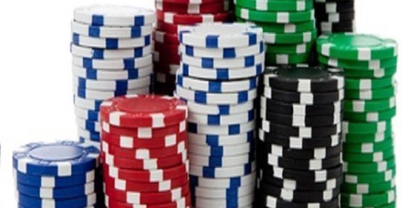 Justin Lapka acusado de ter fichas a mais num torneio do WSOPC Planet ...